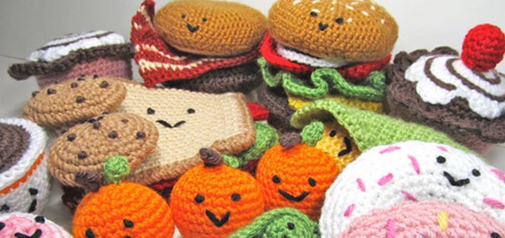 5 Images of crochet food