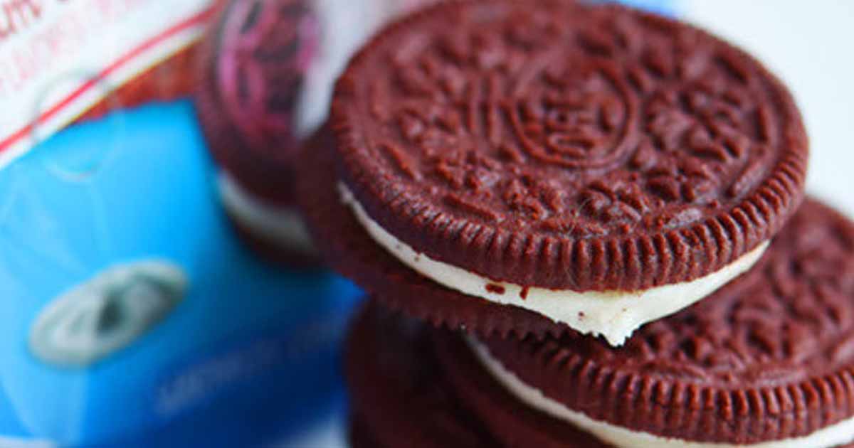 Oreo brings out the big, Red guns. Red Velvet Oreos are here.