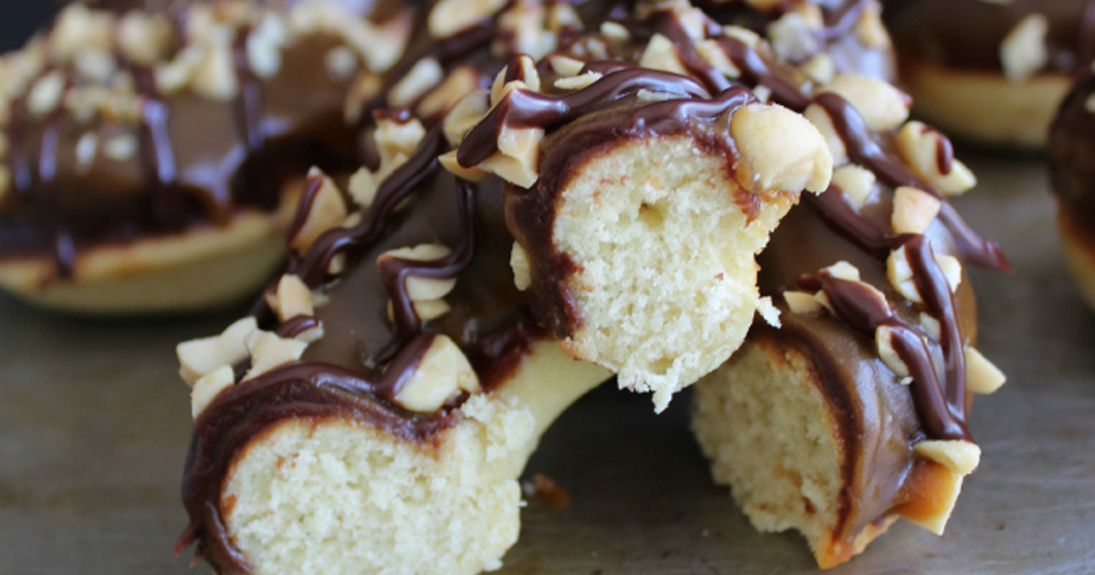 Baked Nutty Chocolate Doughnut Recipe | HungryForever