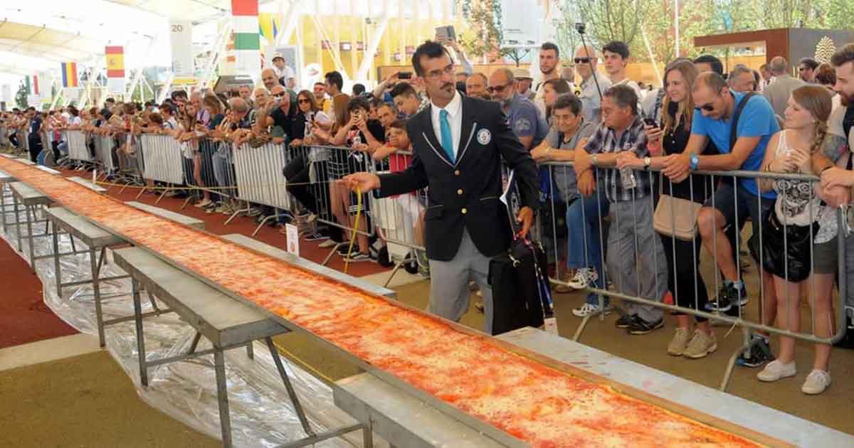 Meet the Mile Long Pizza That Has Broken The Guinness Book World Records!