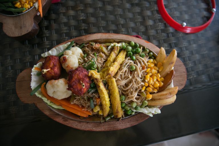 35 Sizzling Sizzlers In Delhi For A Flaming Meal | HungryForever