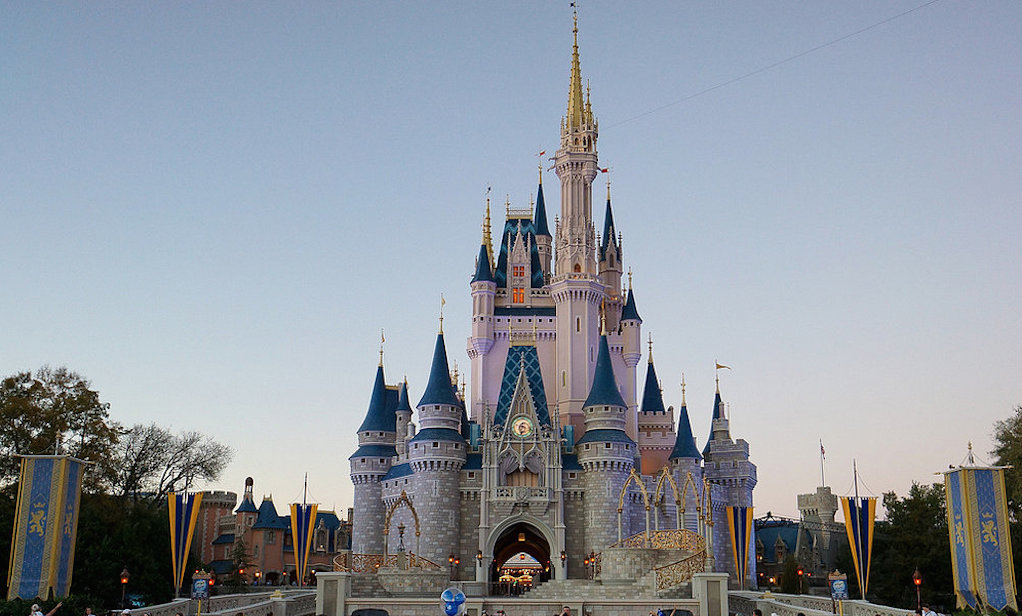 8 Things You Can Do With Your Fro-Yo - HungryForever Food Blog