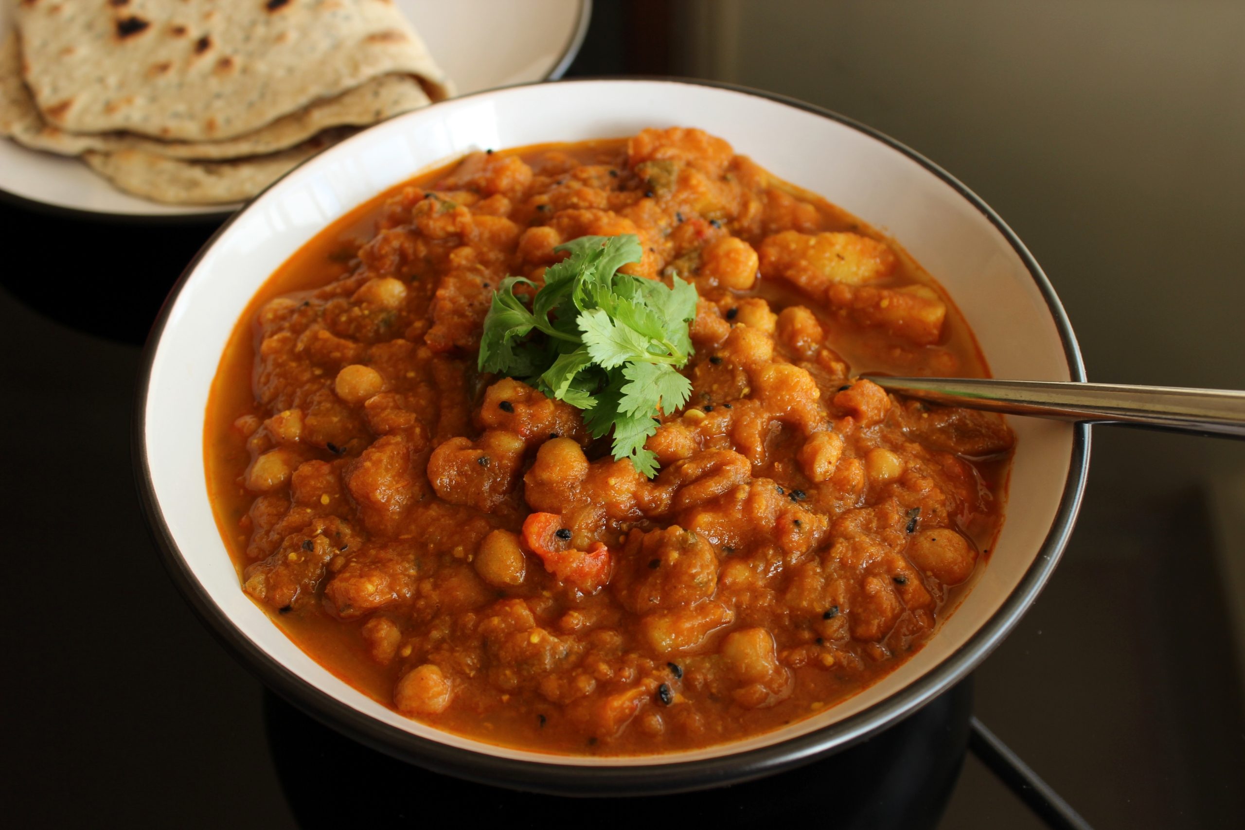 7 Of My Favourite Vegetarian Curries! - HungryForever Food Blog