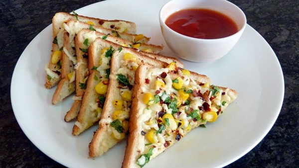 Cheesy Corn and Onion Toast Recipe - HungryForever Food Blog