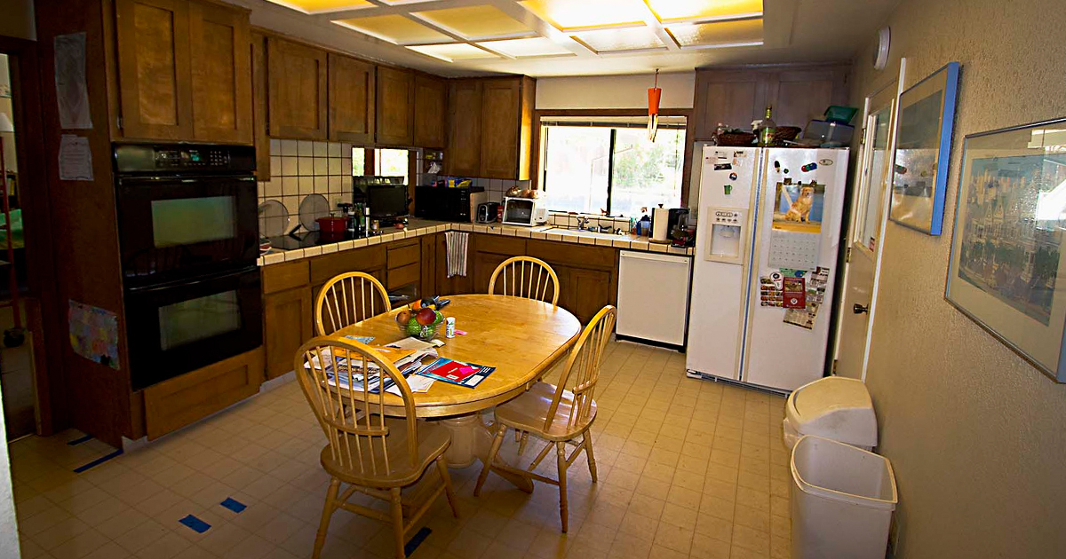 16 Pictures Of Kitchens Across The Globe That Speak More Than Words ...