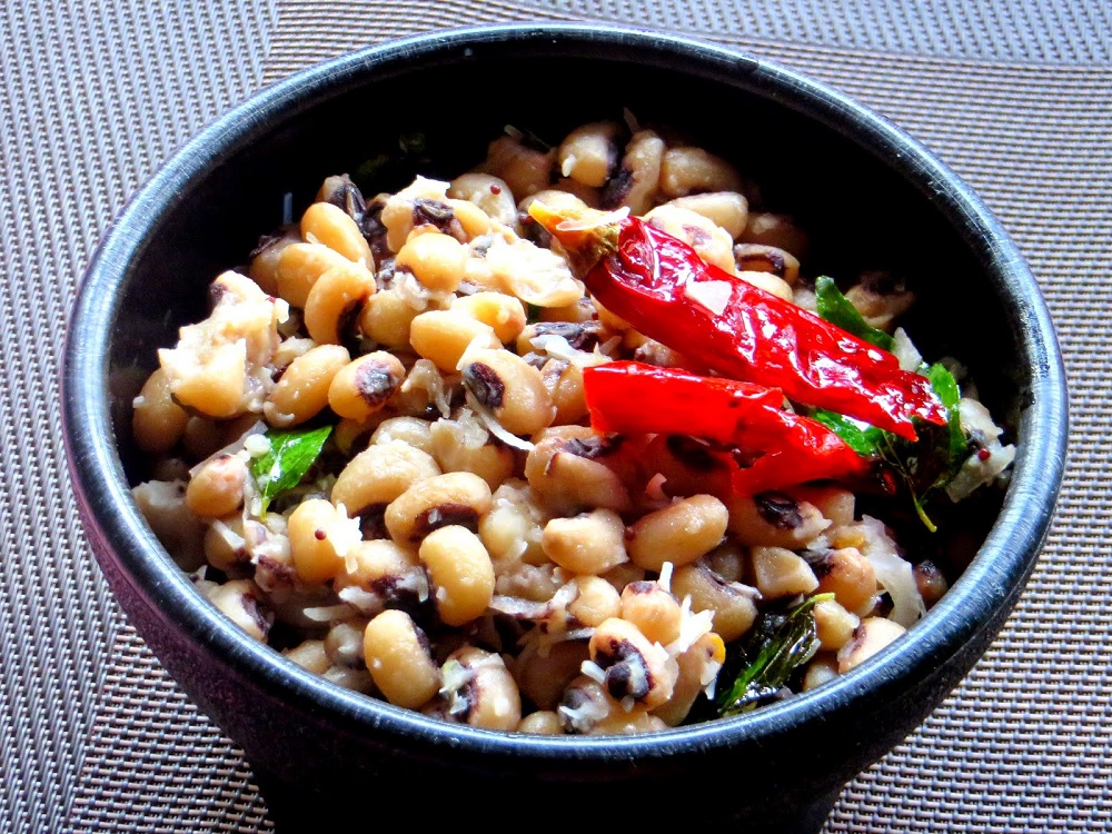 Karamani Sundal Recipe | Black Eyed Peas Sundal | Navratri Recipes