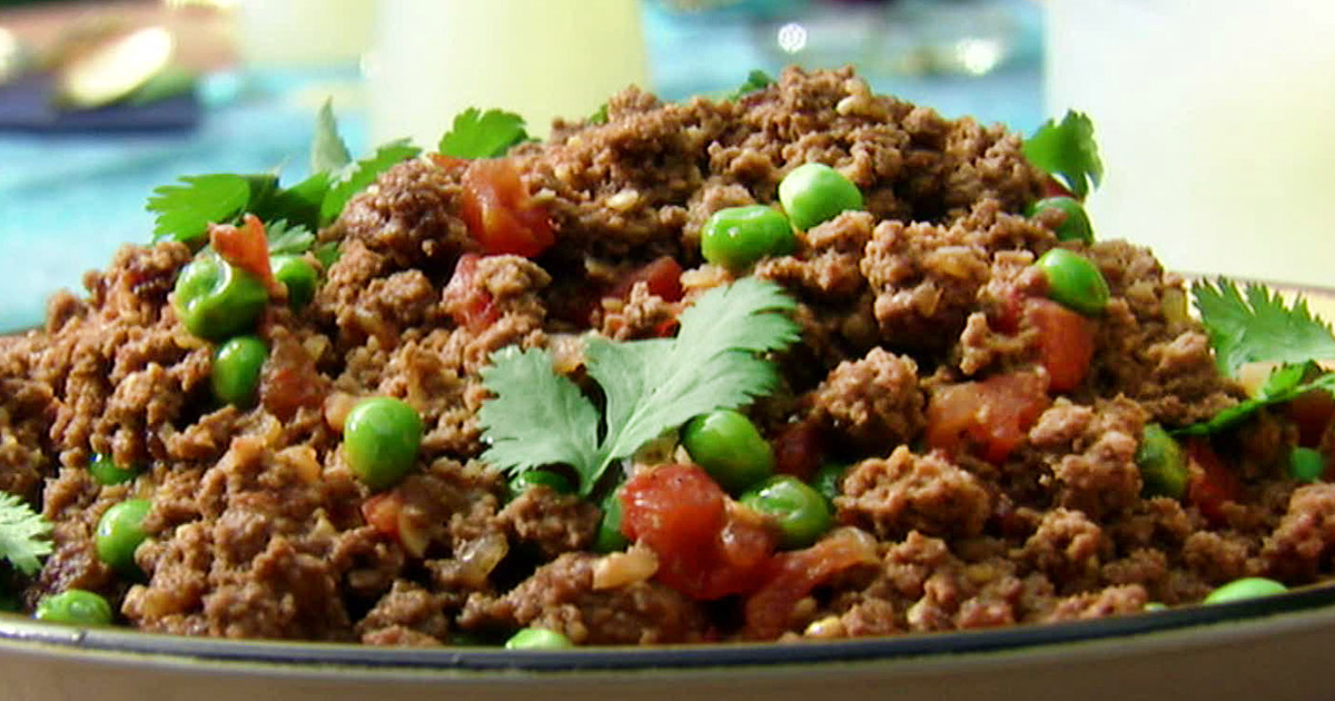 Pakistani Keema Curry Recipe | HungryForever