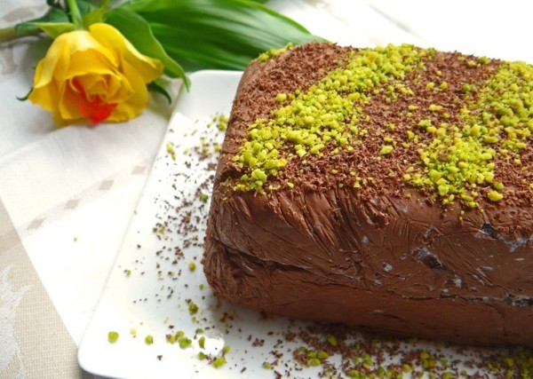 Chocolate Pistachio Semifreddo Recipe - HungryForever Food Blog