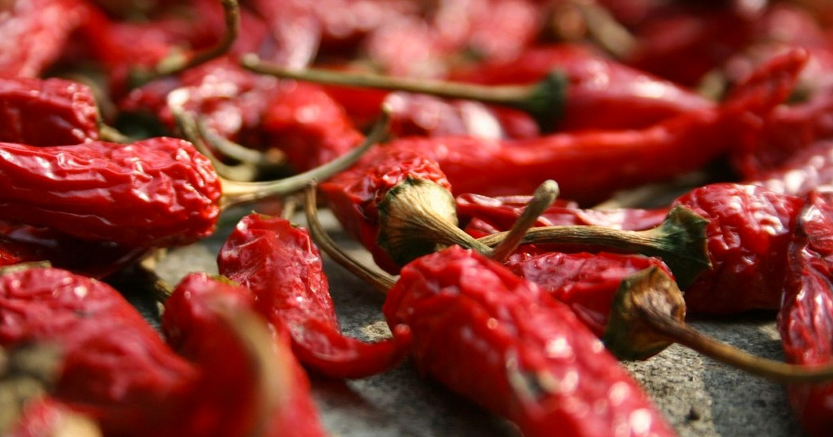 8 Of The Hottest Foods In The World To Set Your Spice Buds On Fire ...