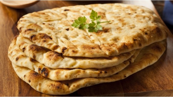 Naan Bread Recipe - HungryForever Food Blog