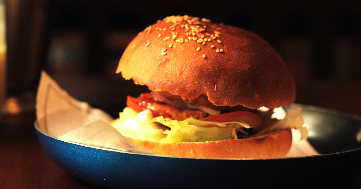 Your Guide To The Best Places To Eat Around Cenotaph Road ...