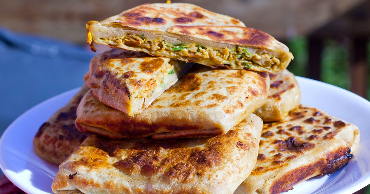 Baida Roti Recipe - HungryForever Food Blog