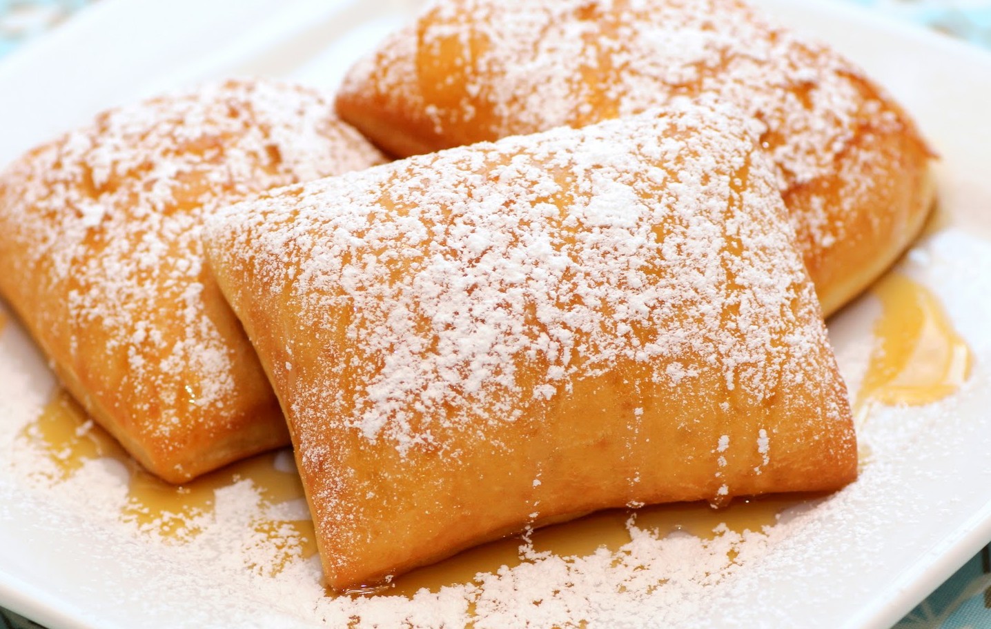 Beignets Recipe - HungryForever Food Blog