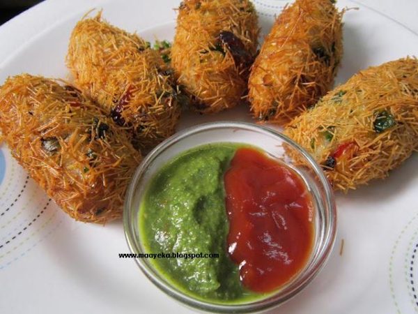 Corn & Cheese Roll Recipe - HungryForever Food Blog