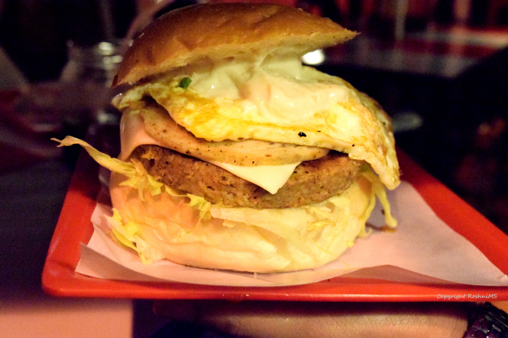 Best Burgers Places In Pune - HungryForever Food Blog
