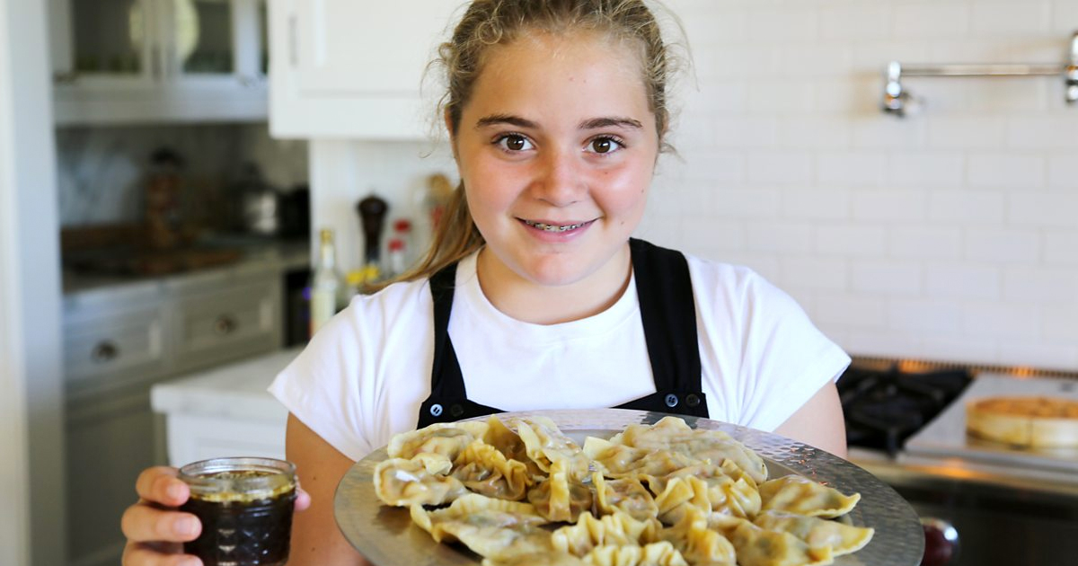 Tilly Ramsay Lands Book Deal, Set To Complete With Ramsay Sr.'s ...