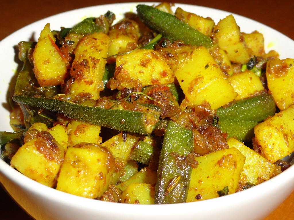Aloo Bhindi Recipe | How to Prepare Aloo Bhindi Sabzi | HungryForever
