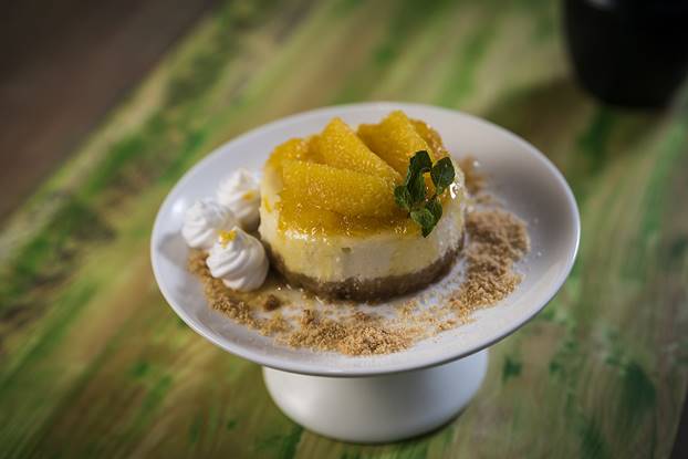 Citrus cheesecake - HungryForever Food Blog