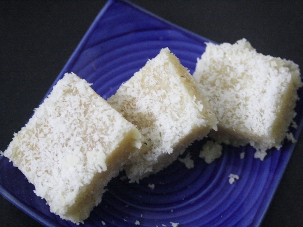 Kopra Pak Recipe | How To Make Kopra Pak | Coconut Burfi Recipe