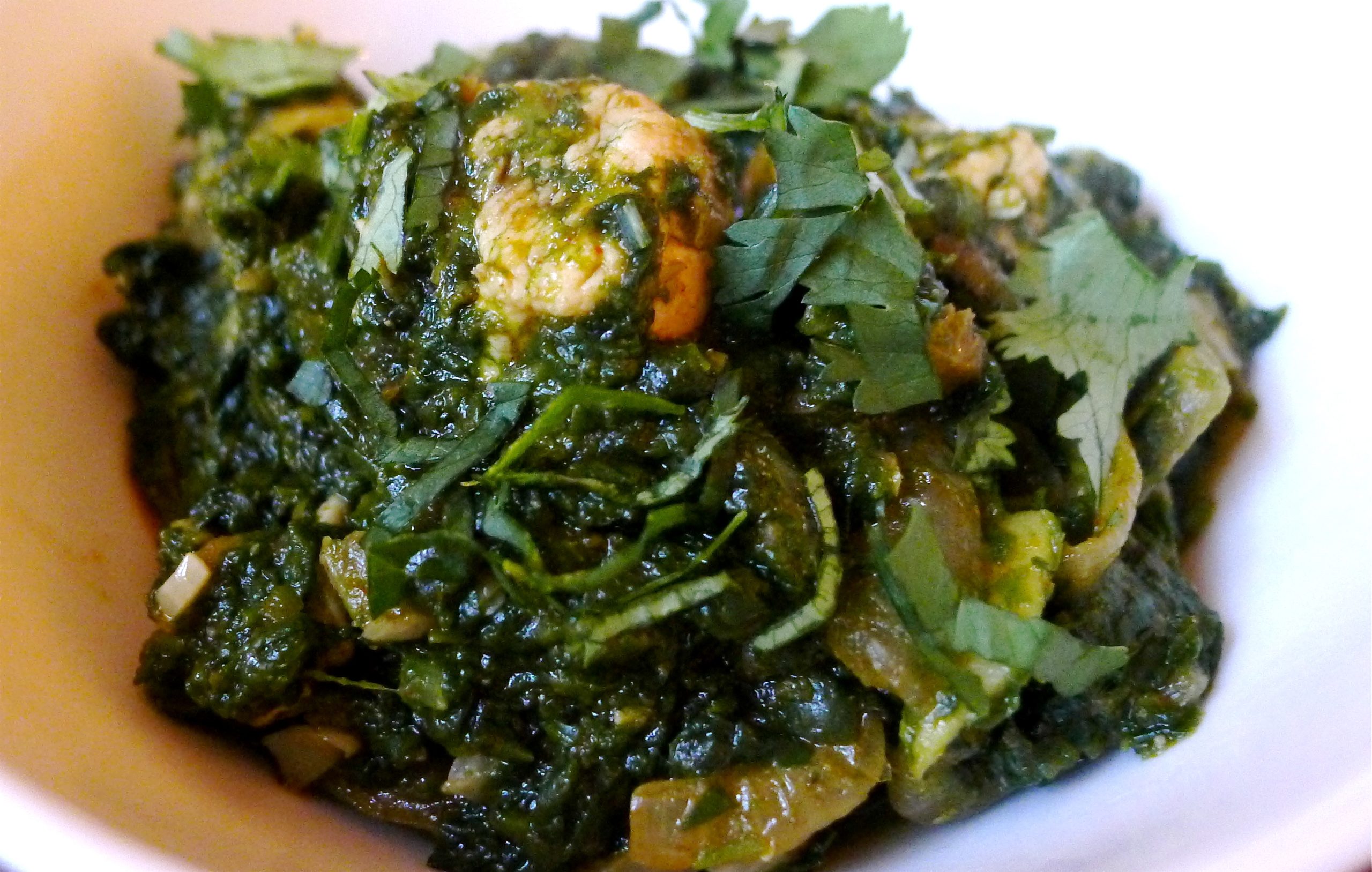 Chicken Saag Recipe | Saag Chicken Recipe | HungryForever