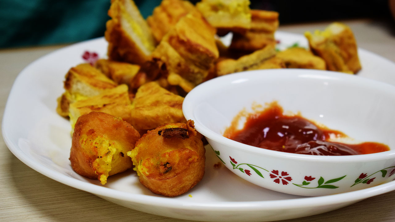 Paneer Bonda Recipe - HungryForever Food Blog