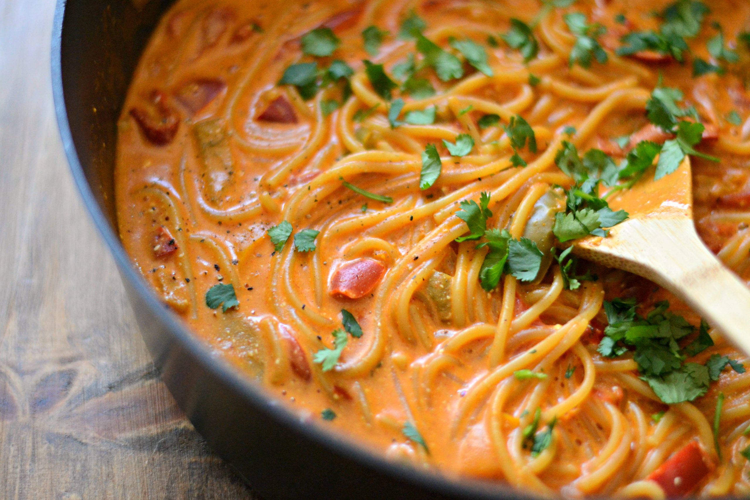 One-Pot Creamy Spaghetti Recipe - HungryForever Food Blog