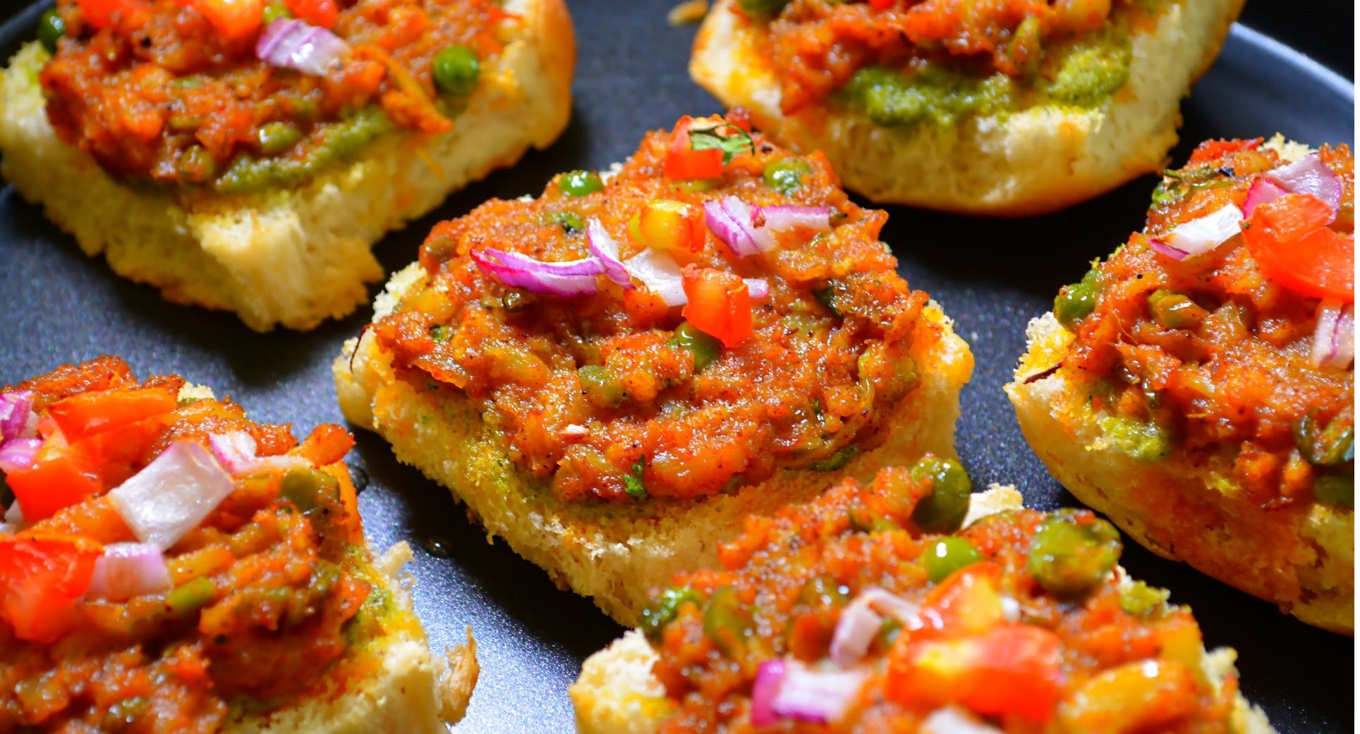 Pav bhaji bruschetta - HungryForever Food Blog