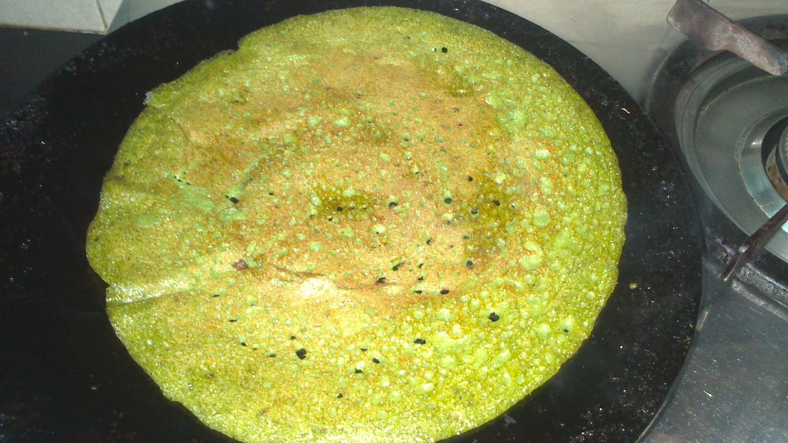Mudakathan Keerai Dosai Recipe | How to make mudakathan keerai dosai