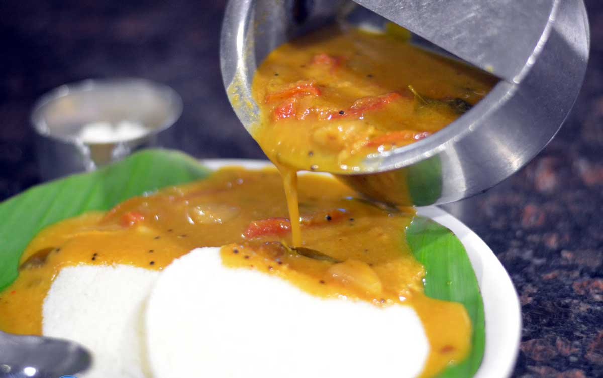 Happily Drowned In Sambar at Ratna Cafe - HungryForever Food Blog