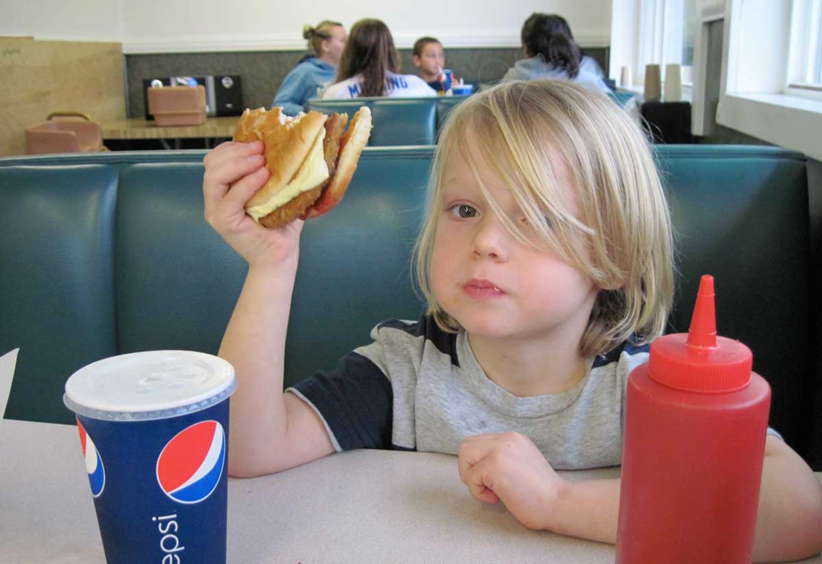 Study Yields Mixed Results For Healthy Fast Food Options For Kids ...