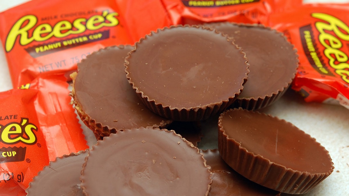 Reese's Bats Are Here For Halloween - HungryForever Food Blog