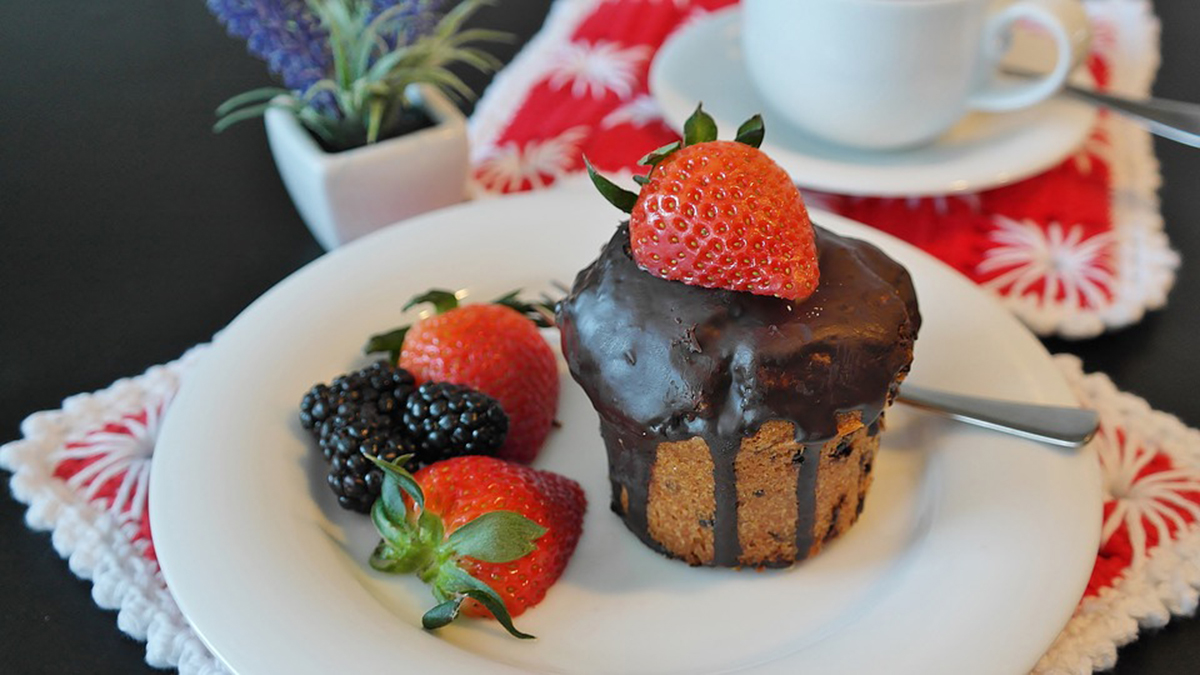 Harry Potter Cauldron Cake Recipe - HungryForever Food Blog
