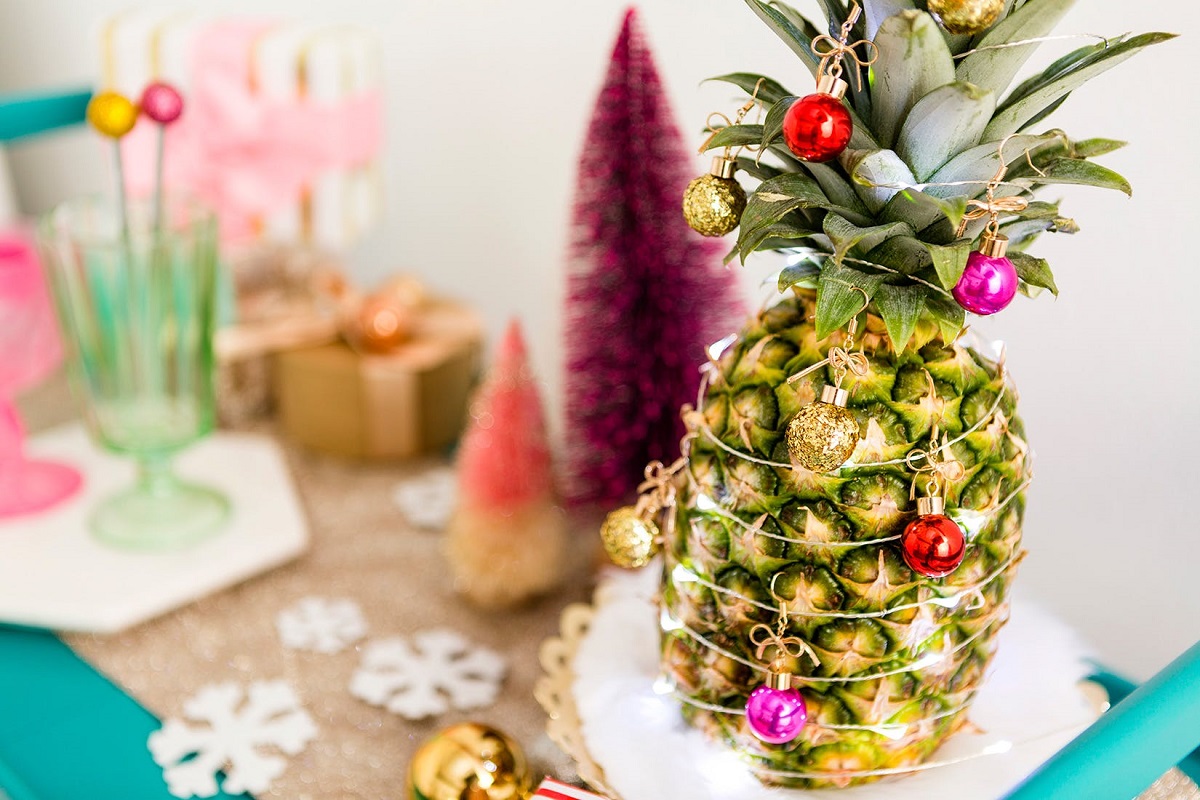 Opinion: Pineapple Christmas Trees - HungryForever Food Blog