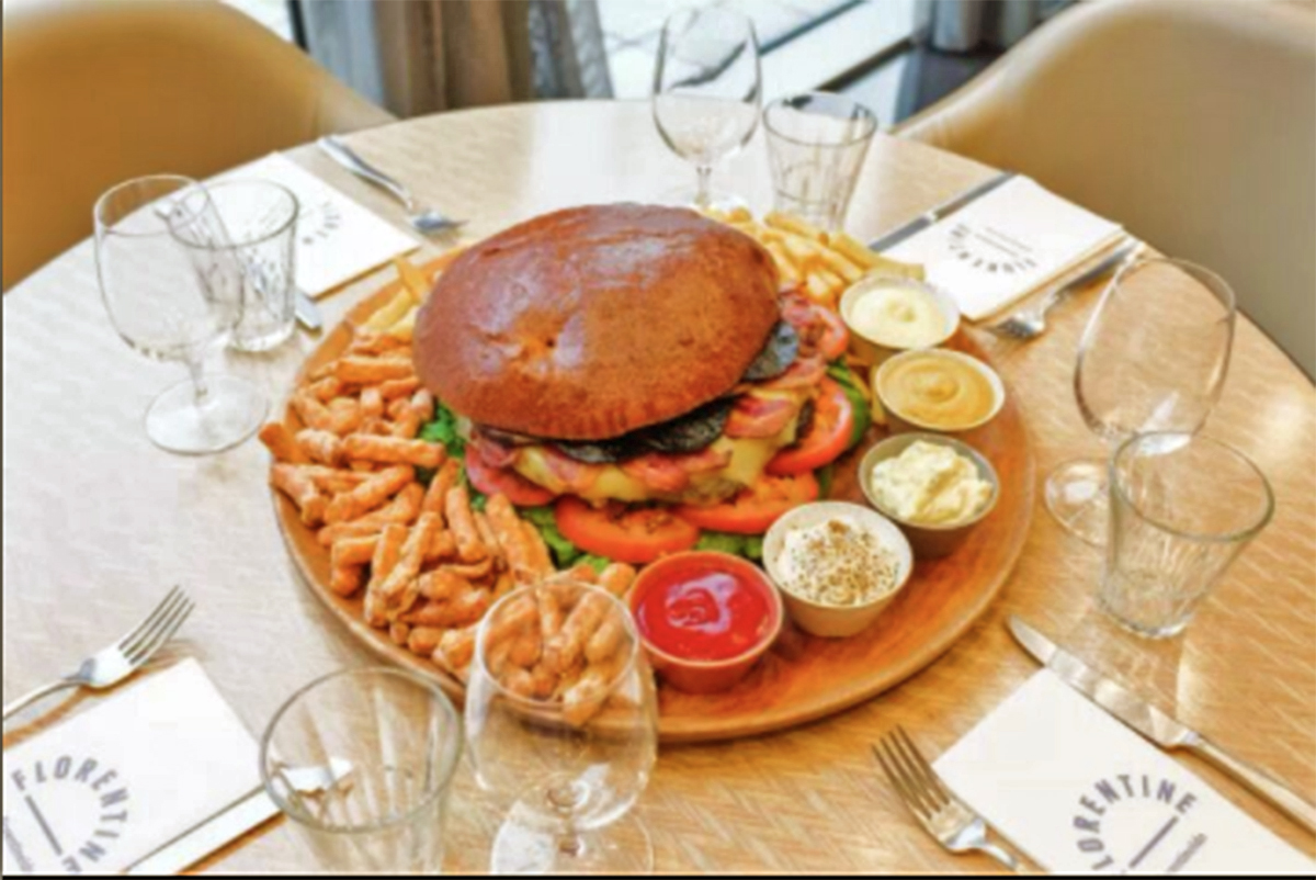 Burger In A London Restaurant Weighs A Whopping 2 Kilograms ...