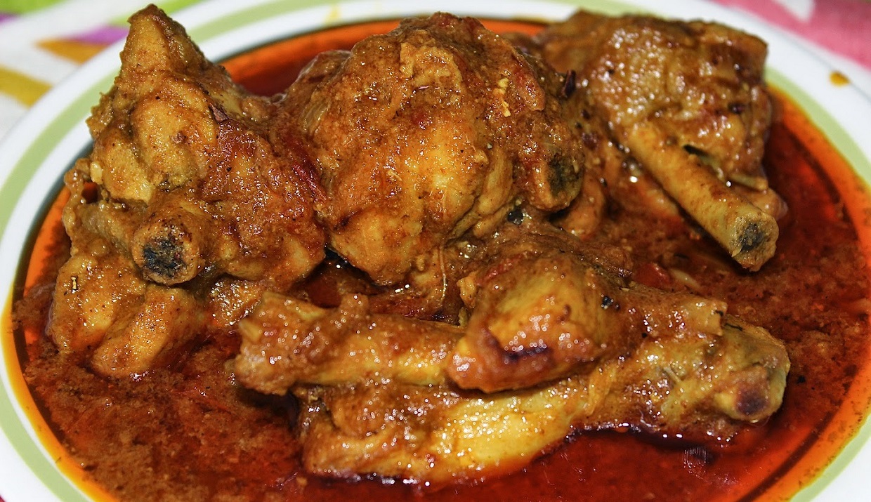 Bengali Style Chicken Kasha Recipe | HungryForever