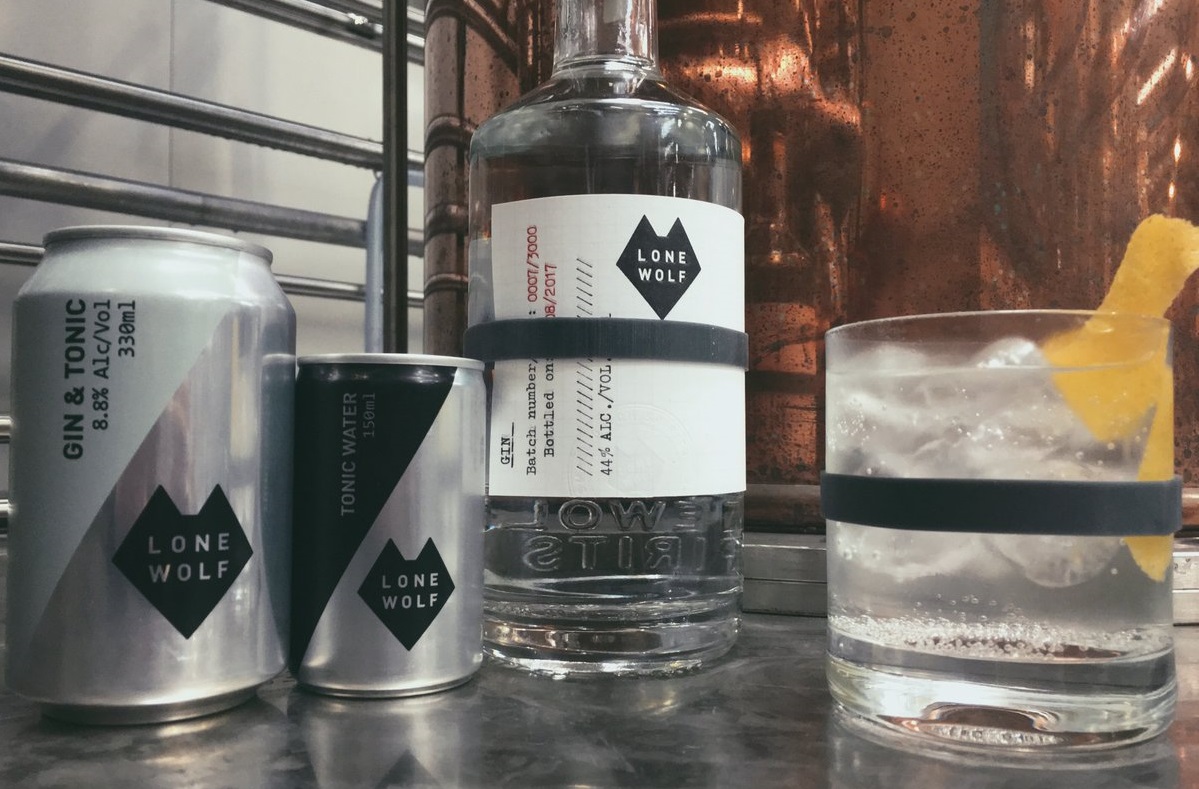 This Vending Machine In London Serves Up Free Gin & Tonics ...