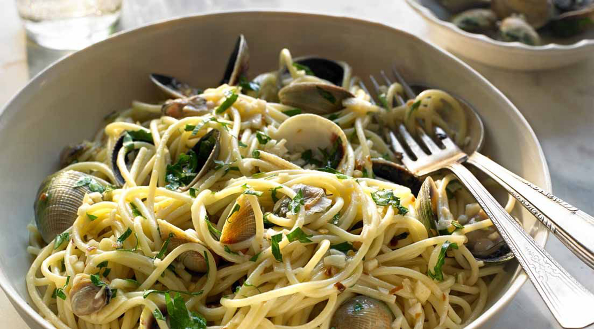 Top 10 Spaghetti Recipes To Make On Spaghetti Day - HungryForever Food Blog