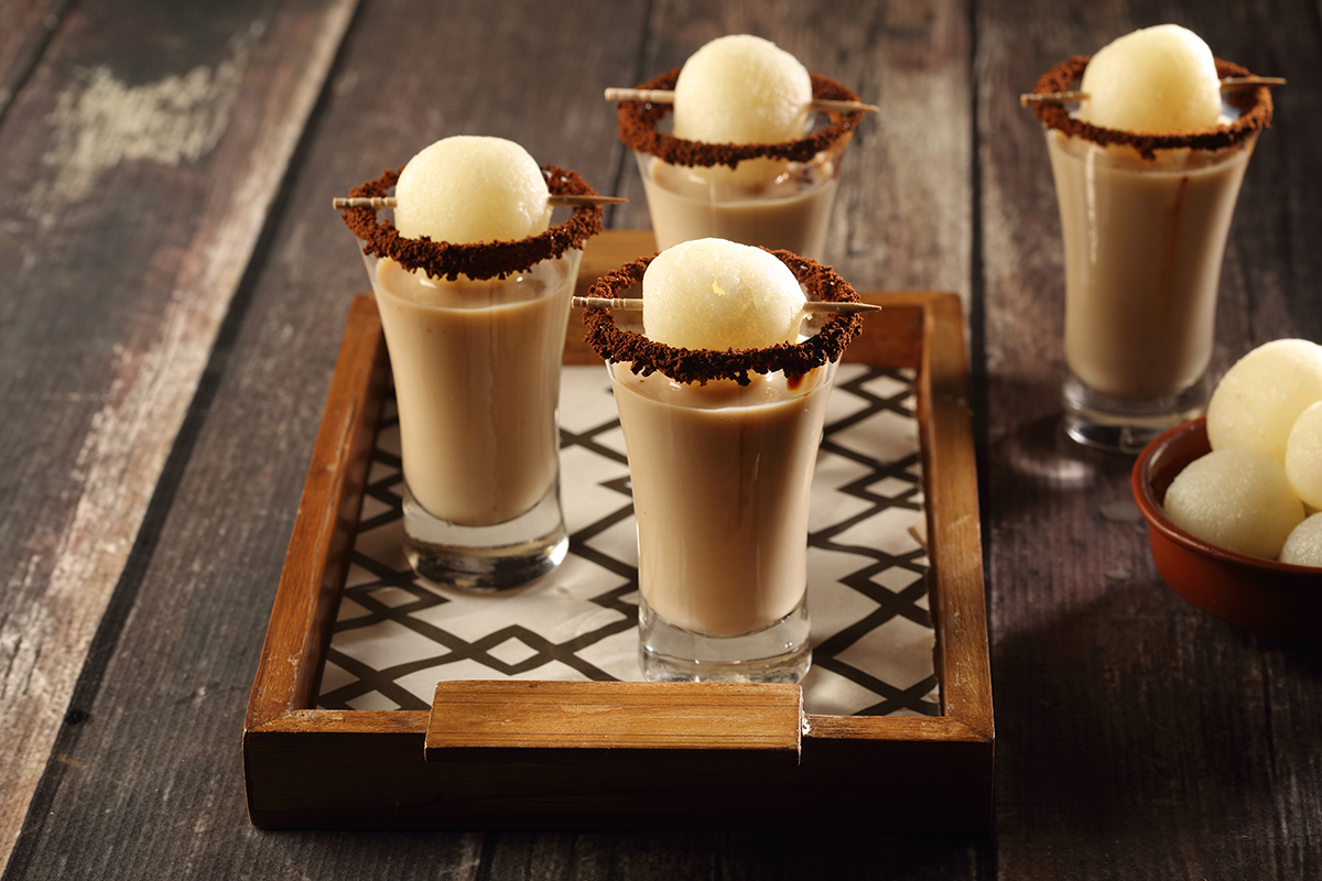 Get A Little Tipsy On These Holi Special Drinks In Mumbai ...
