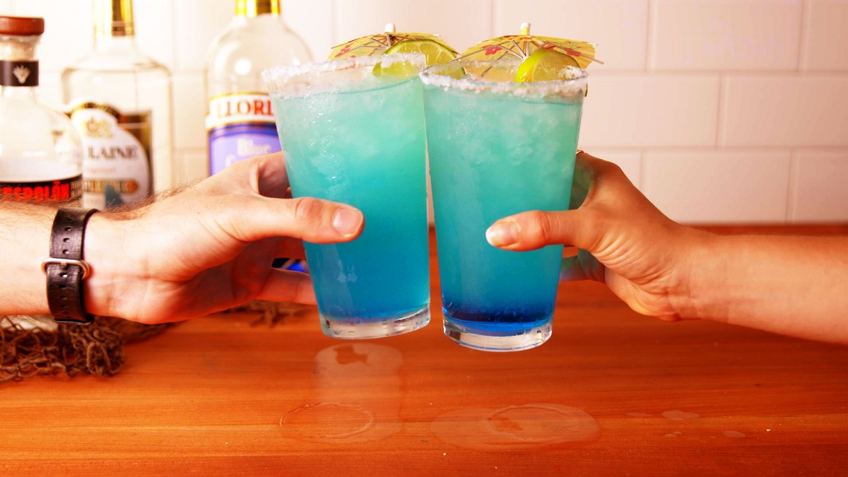 Blue Crush Magaritas - HungryForever Food Blog