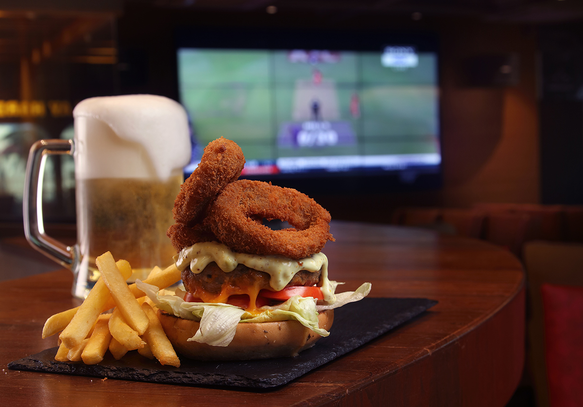 10 Places In Mumbai To Enjoy The IPL Season With A Chilled Beer And ...