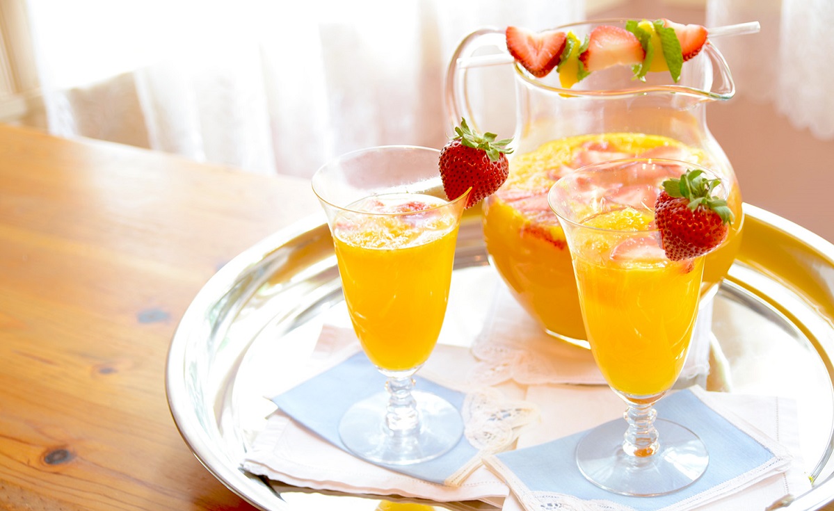 Mango Mimosa - HungryForever Food Blog