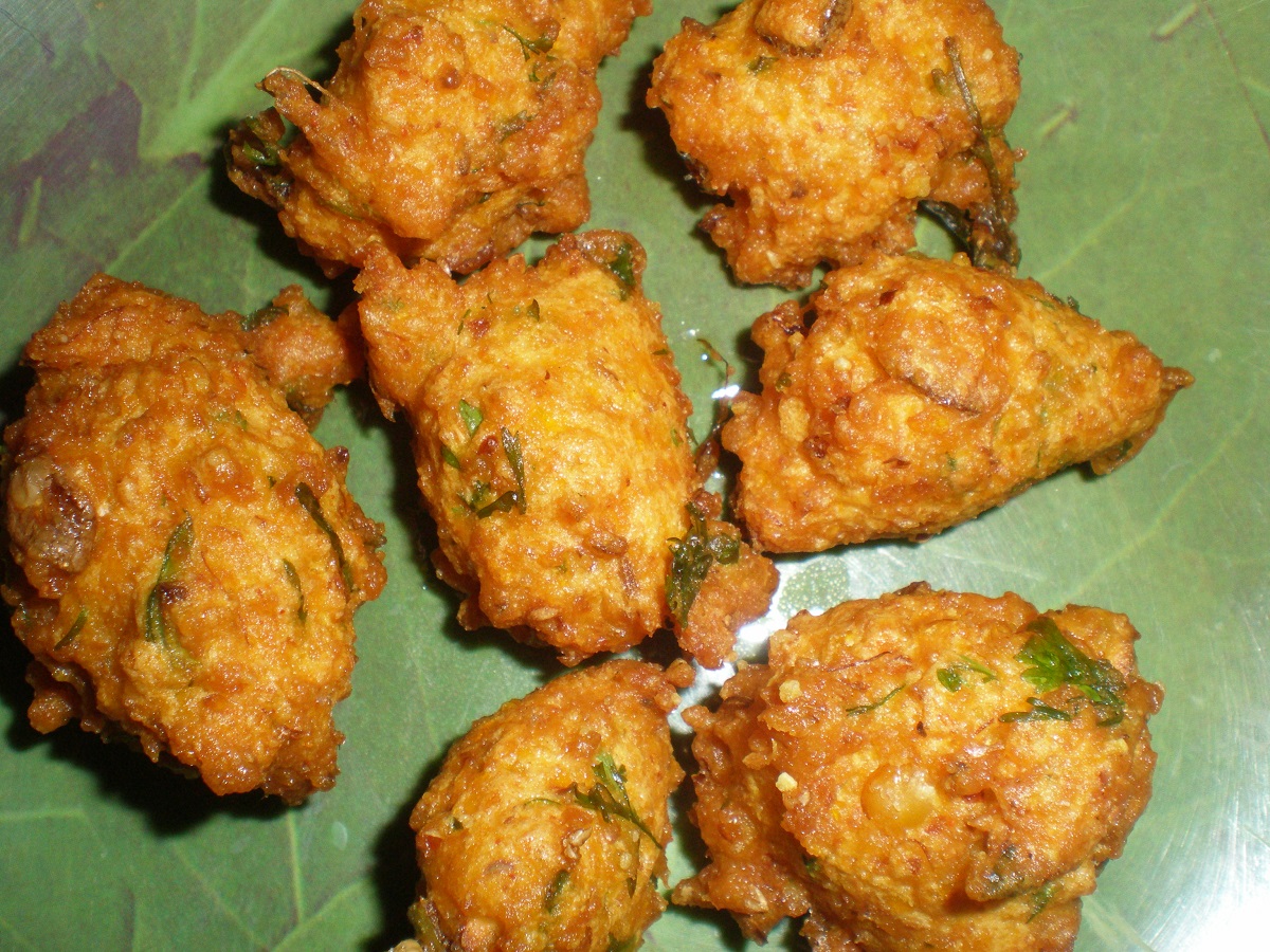 Corn Pakoda Recipe | Corn Fritters Recipe | HungryForever