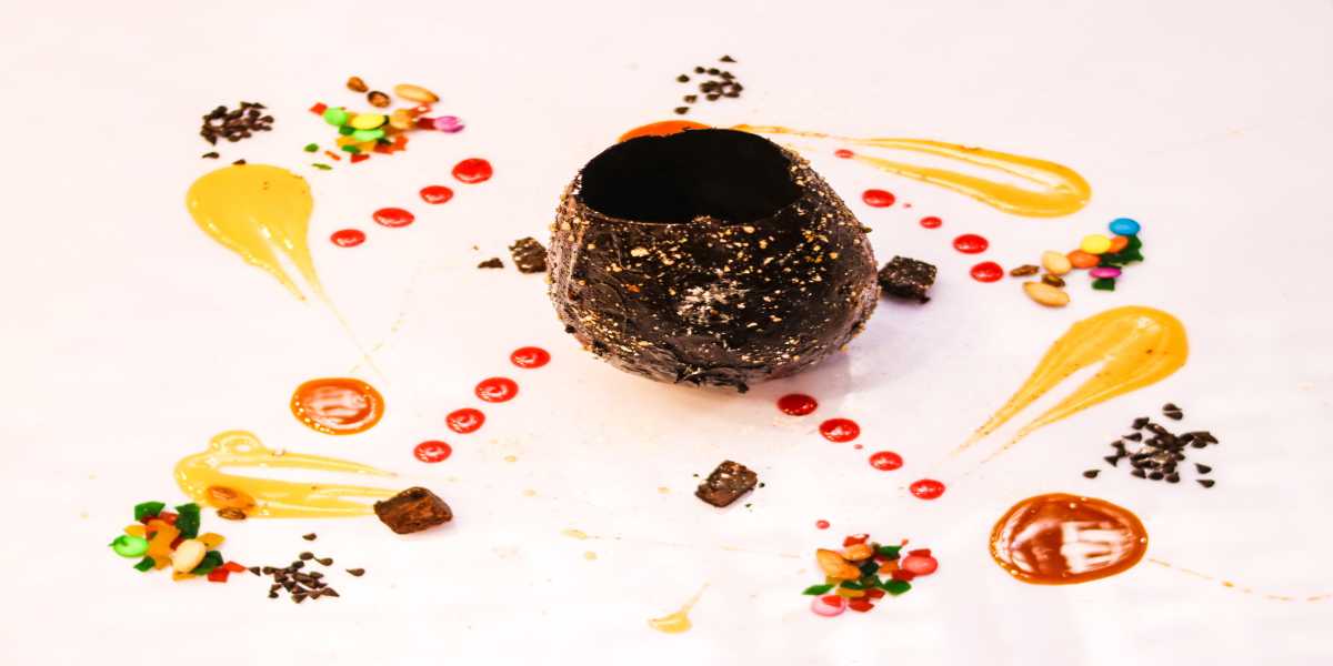 Try This Crazy Scrumptious Dessert Of All Time Only At Darzi Bar ...