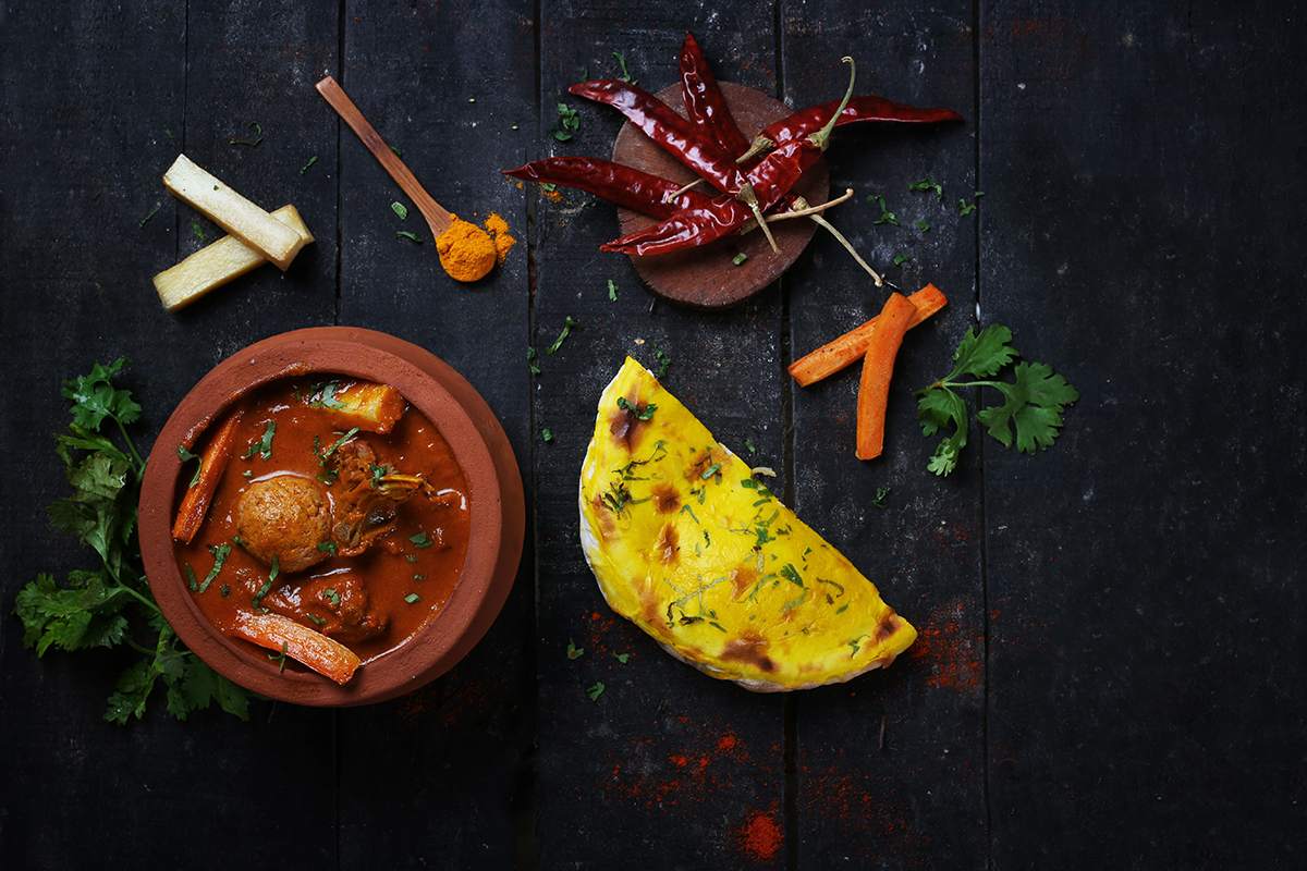 Relish 13 Delicacies Slow Cooked In Traditional Clay Pots At India ...