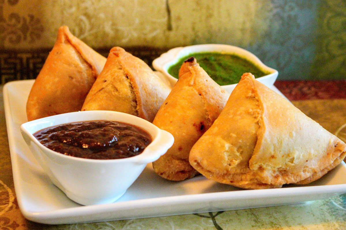 9 Drool Worthy Samosa Recipes For World Samosa Day - HungryForever Food ...
