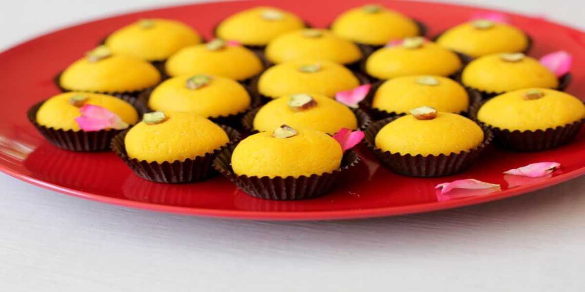 Dusshera Special Mango Sandesh Recipe (Hindi) - HungryForever Food Blog