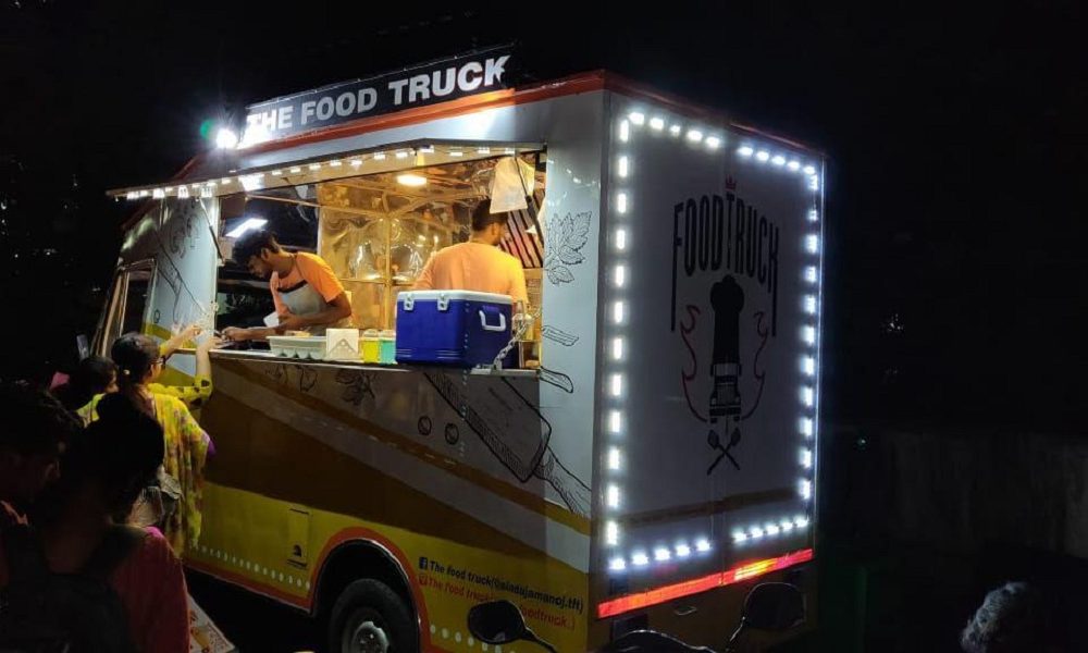 Chilli Garlic Fries Recipe - HungryForever Food Blog