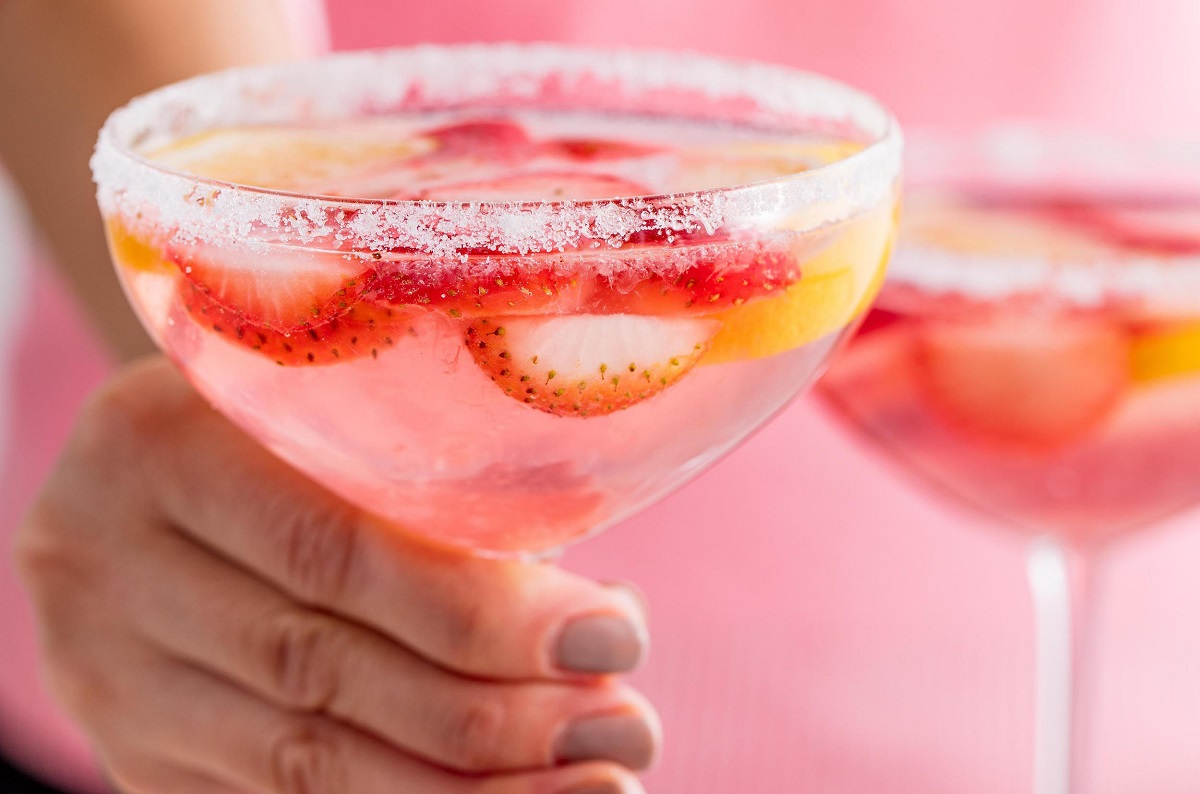 Giggle Juice Cocktail - HungryForever Food Blog