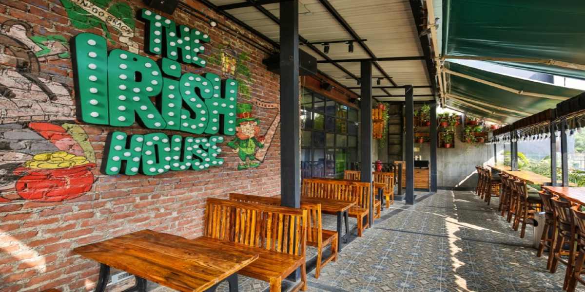 Karaoke Night At The Irish House, Nehru Place - HungryForever Food Blog