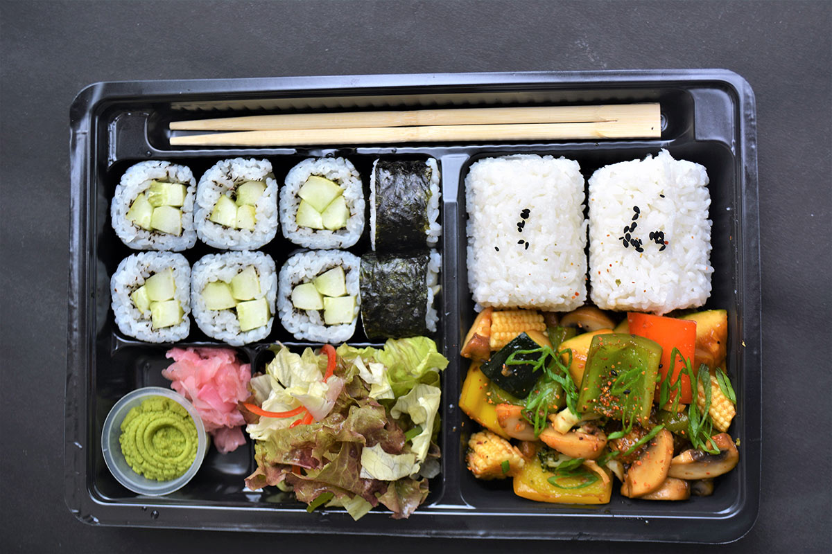 Sushi Live Counter And Japanese Food At Foodhall Mumbai - HungryForever ...